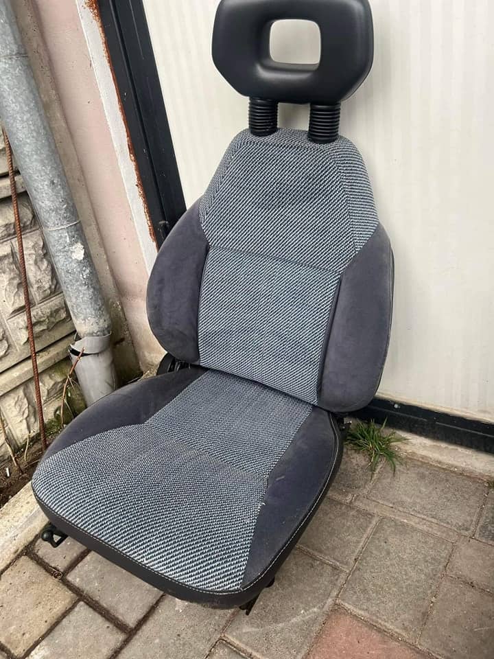 Suzuki Vitara seats available $250 shipped